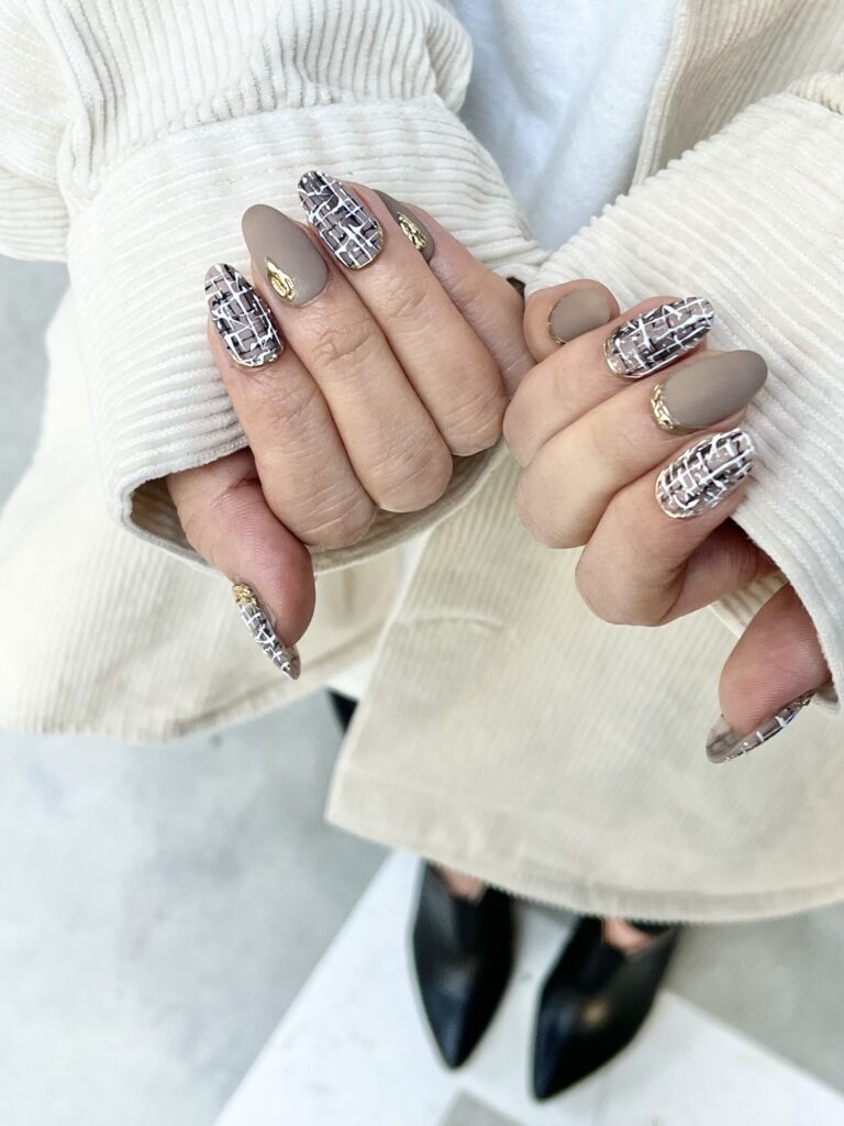 秋のツイードネイル人気のマットベージュのやり方〈形状記憶ジェルチップZEROGEL〉 | ZEROGEL BLOG